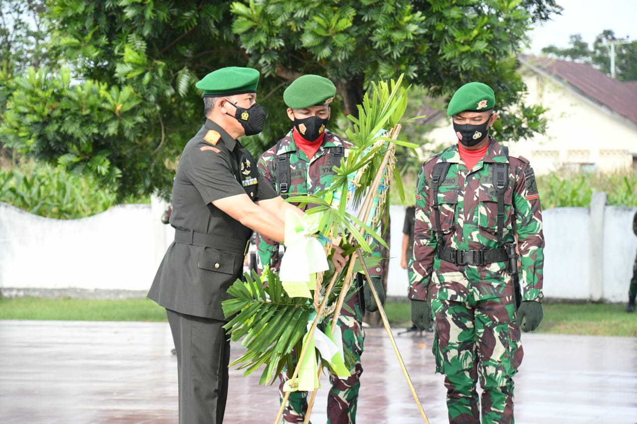Danrem 133/Nani Wartabone Pimpin Ziarah Rombongan Hari Juang TNI-AD Tahun 2021 – REKAMFAKTA.COM