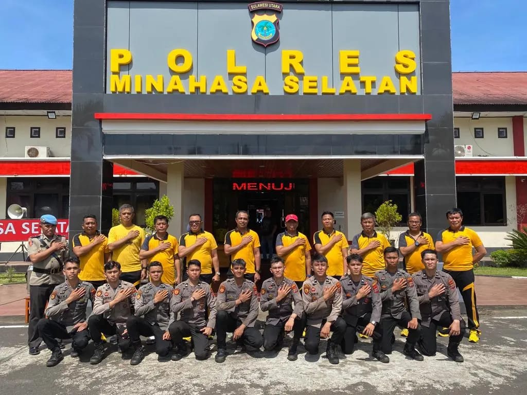 Puluhan Bintara Remaja Jalani Tradisi Penerimaan di Polres Minsel ...
